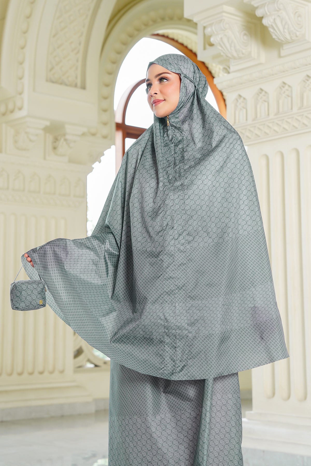 Wicker Capsule Prayer Robe - Green Bay – Buttonscarves Malaysia
