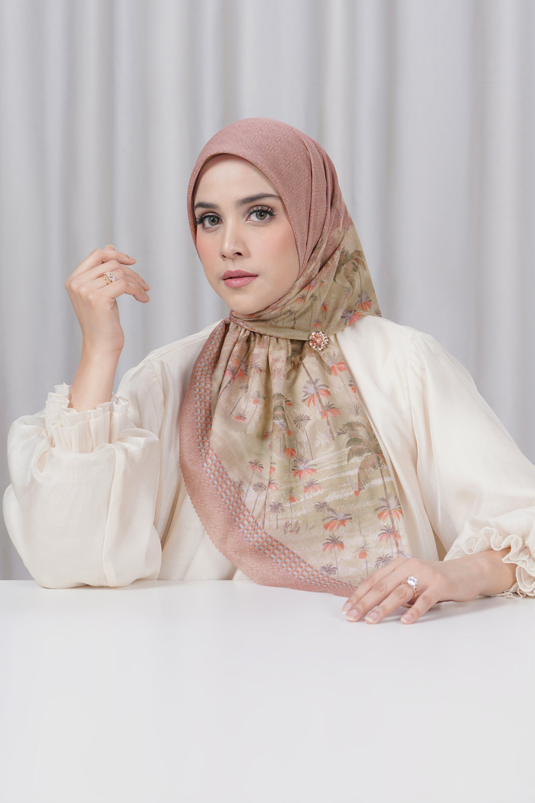 Palm Spring – Buttonscarves Malaysia