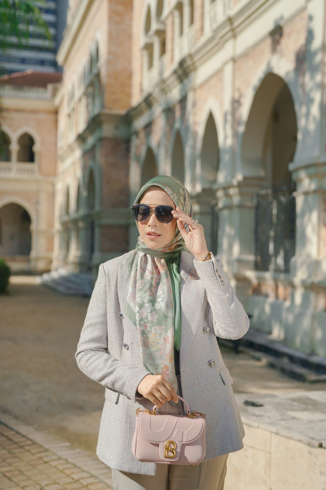 Bel Fle Square - Monstera – Buttonscarves Malaysia